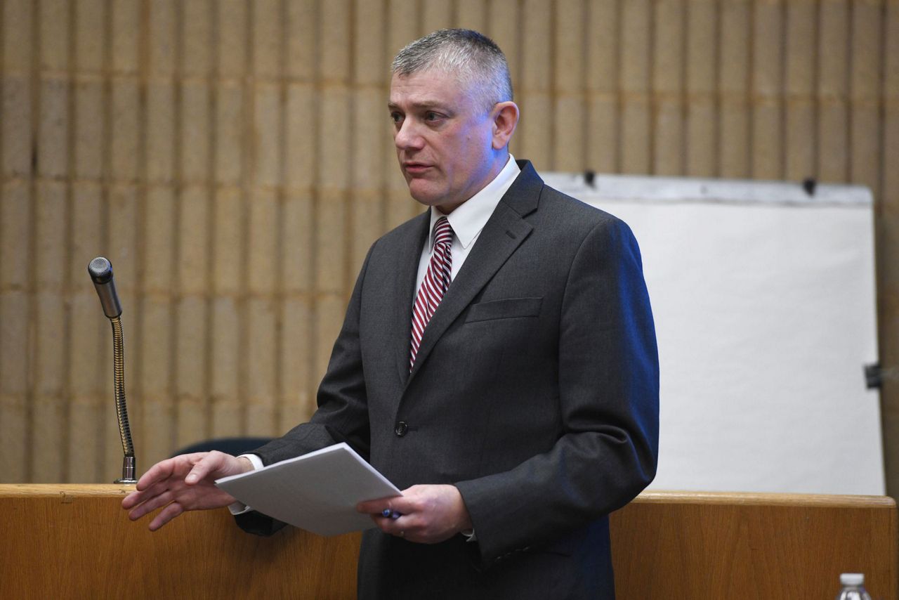 Jury begins deliberating manslaughter case against Connecticut trooper ...