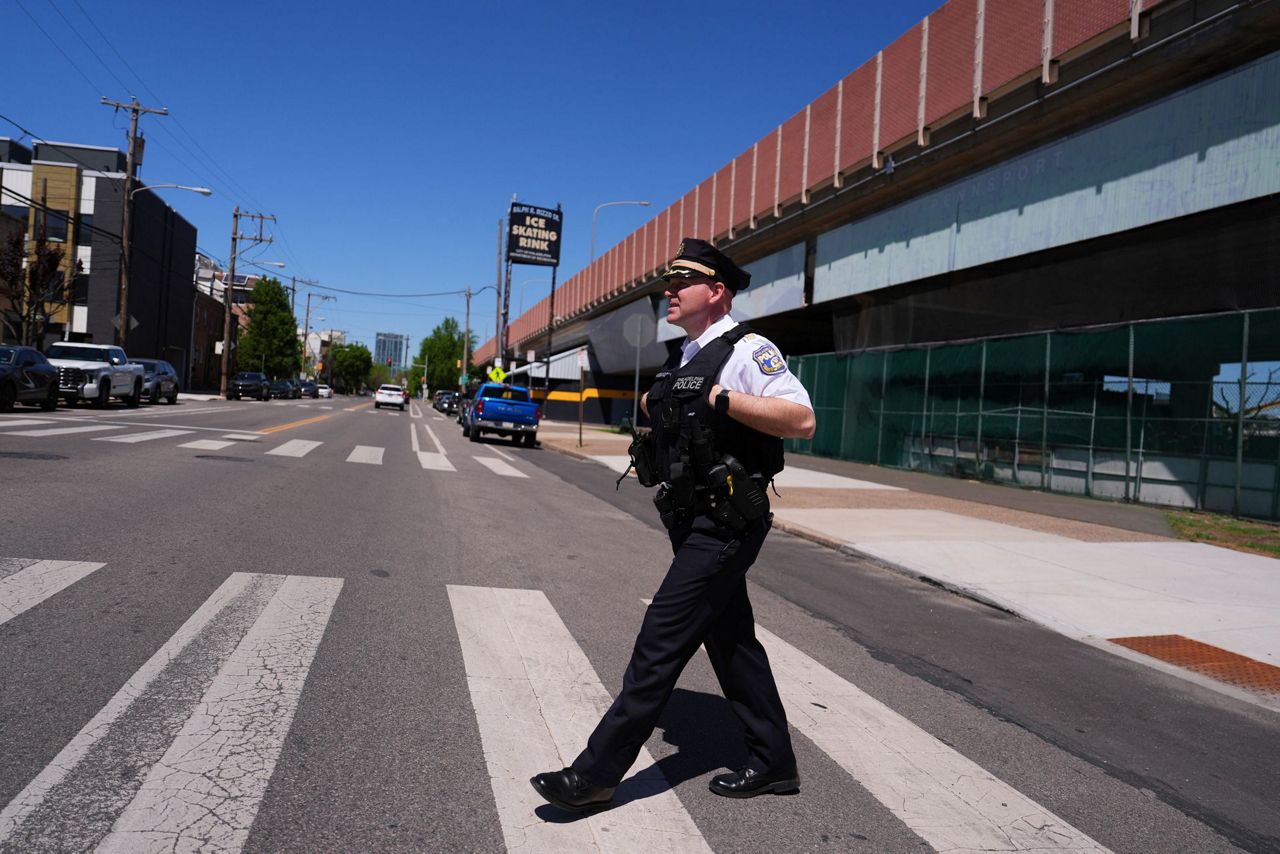 Comedy and crime fighting join forces for police learning leadership skills