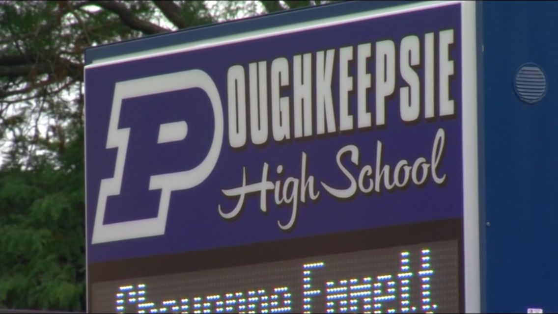 Poughkeepsie Teacher Discusses Issues of Online Learning