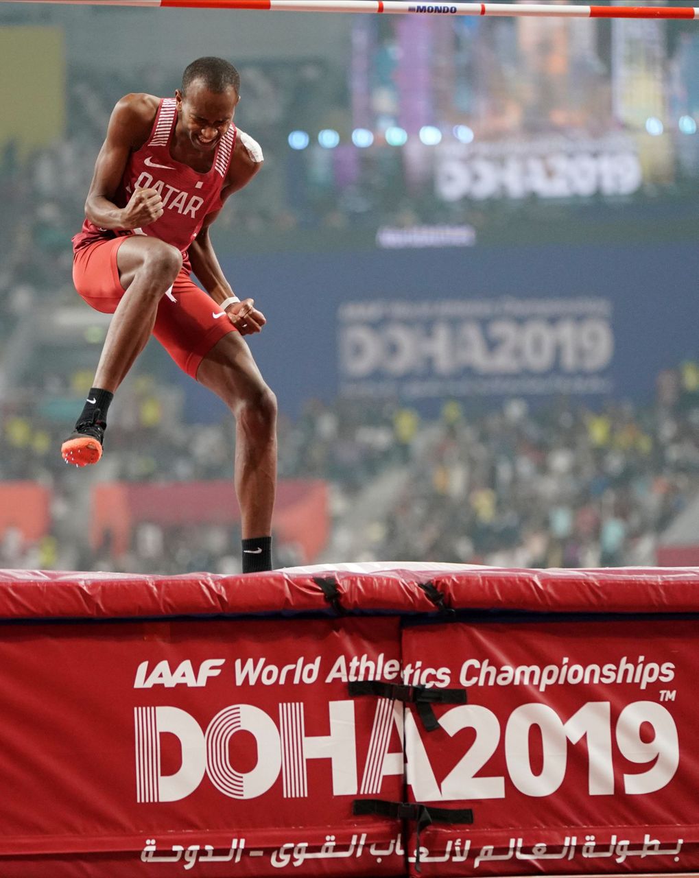 Crowd finally pack Qatar track worlds stadium, see home gold
