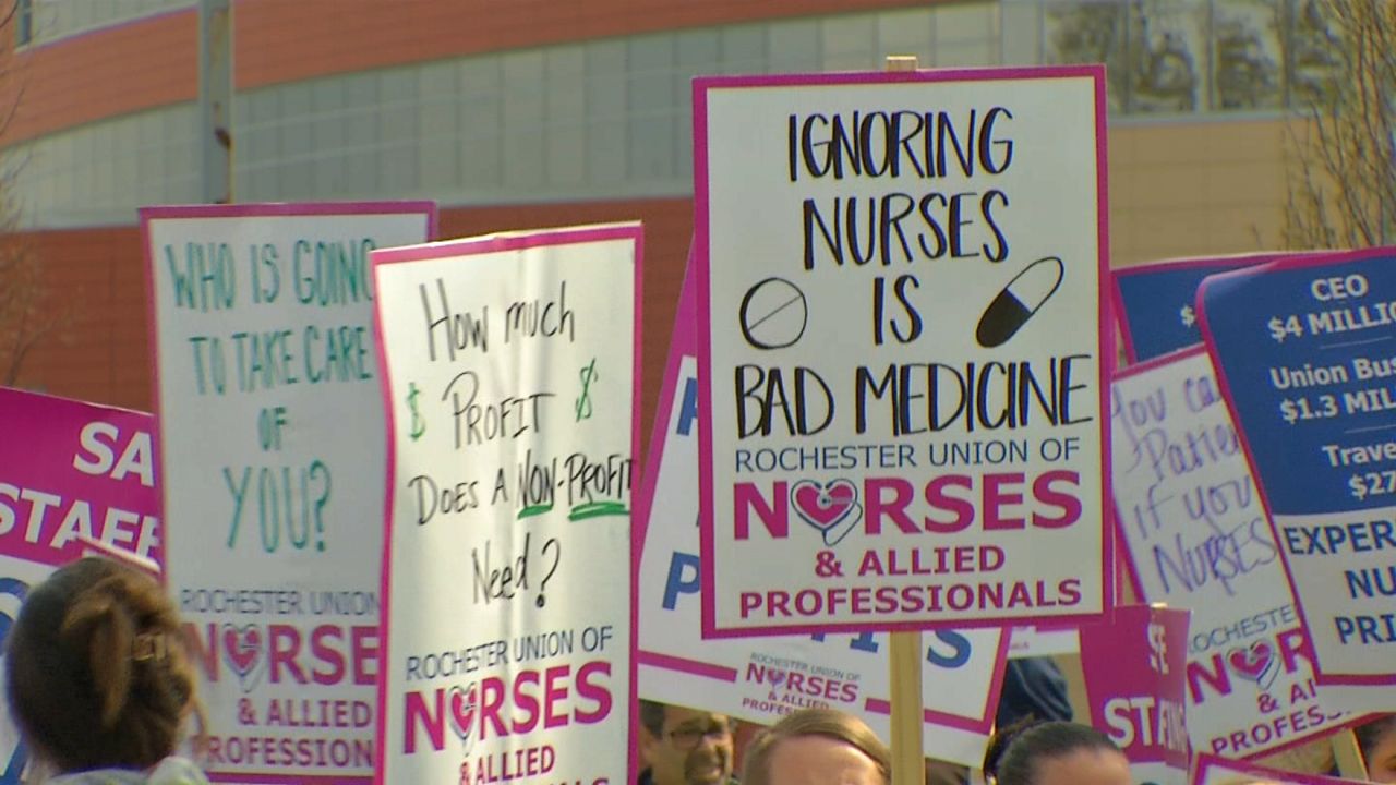 Replacement nurses take the place of striking RGH nurses