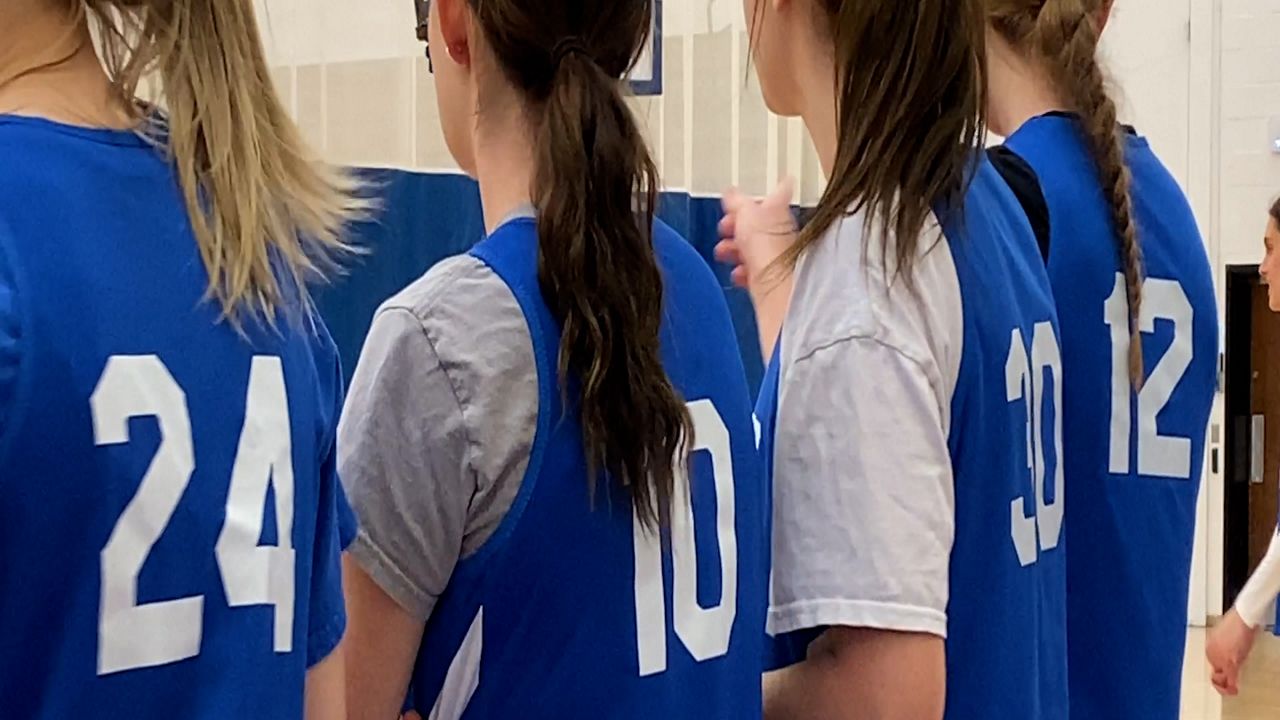 ACL injuries in female athletes; why do they seem to happen?