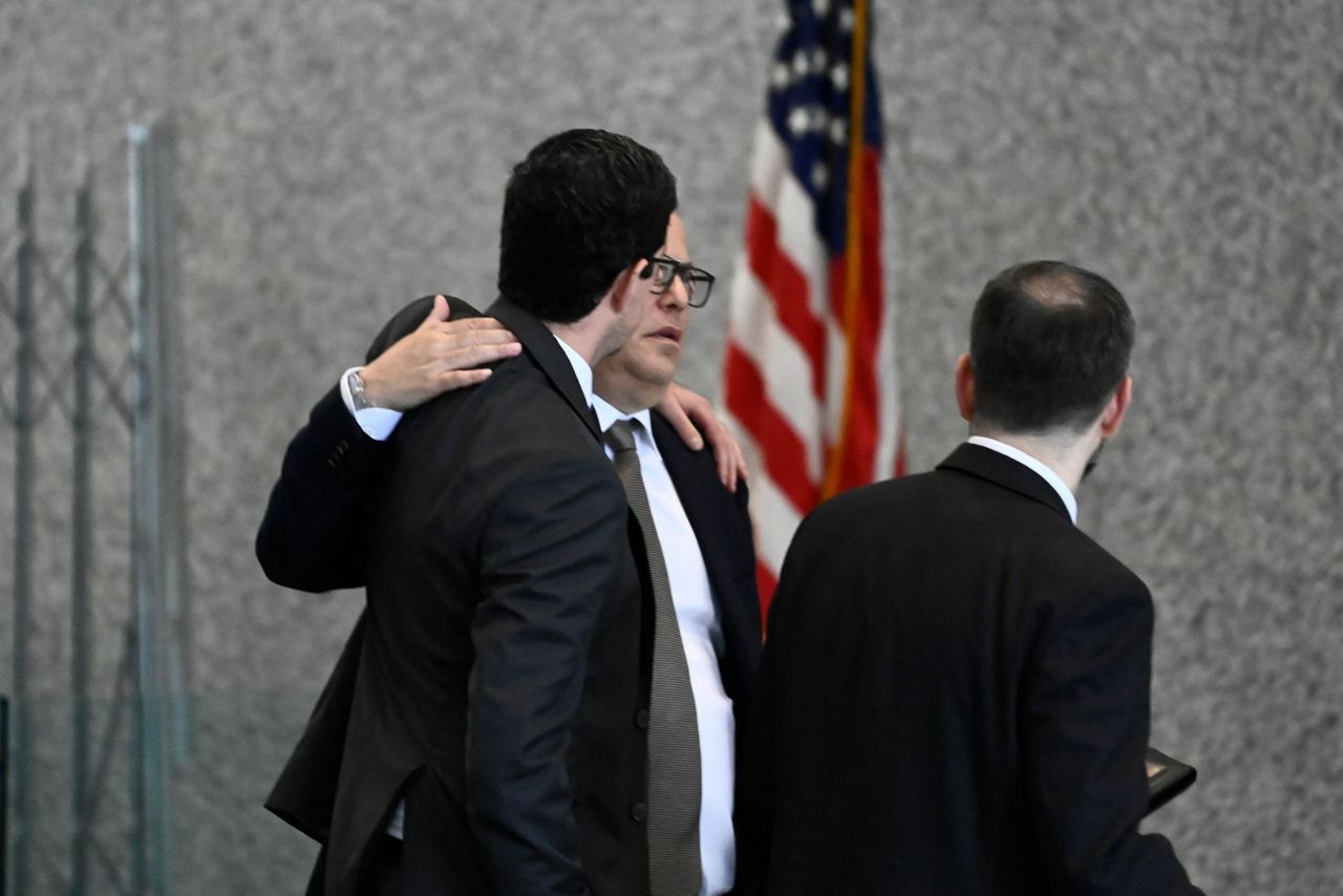 Day 2 of jury deliberations at R. Kelly's child porn trial