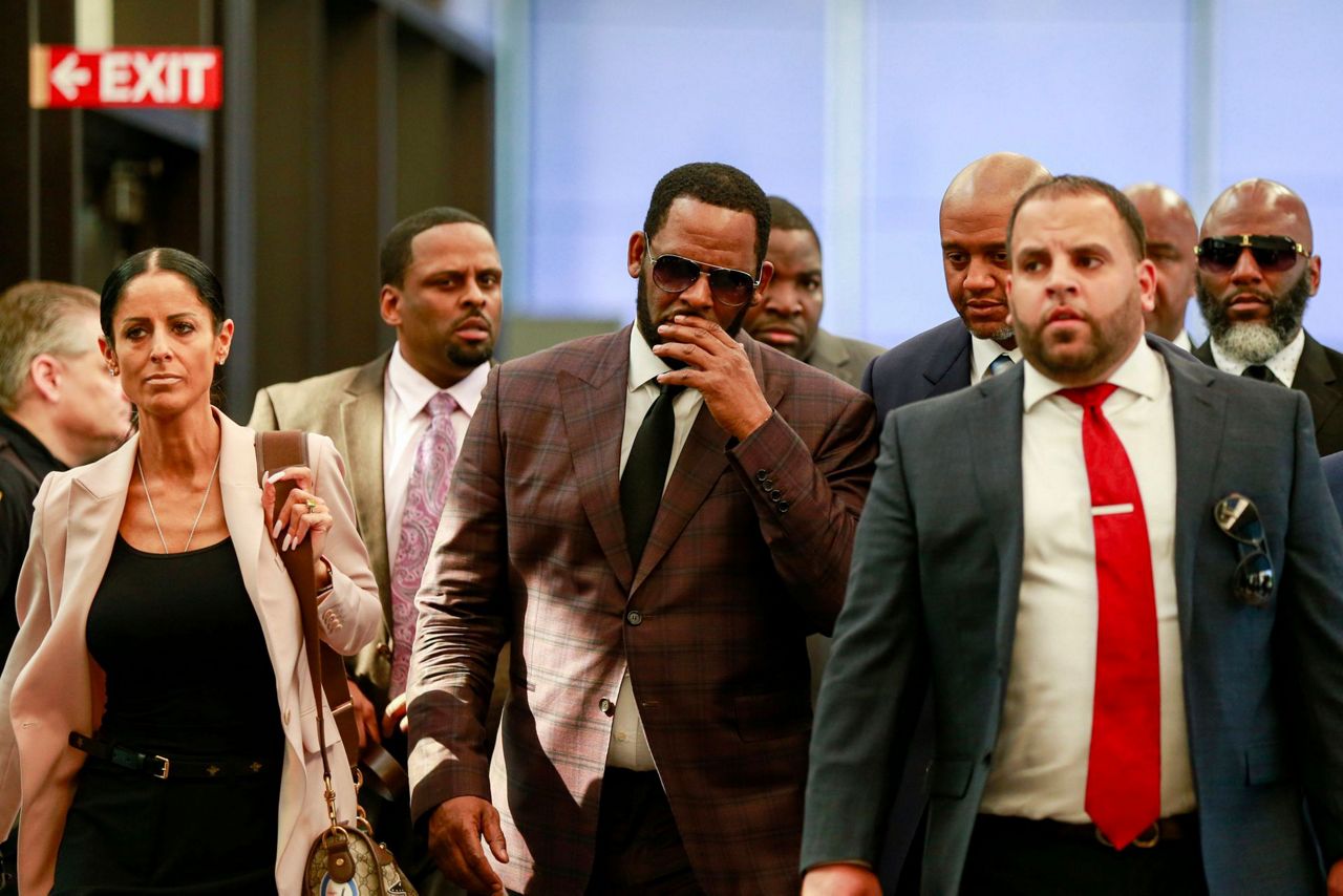 Alleged sex tape in R. Kelly case turned over to defense