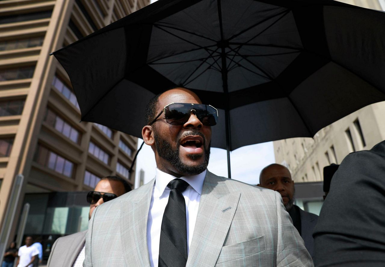 R Kelly Arrested In Chicago On Federal Sex Crime Charges