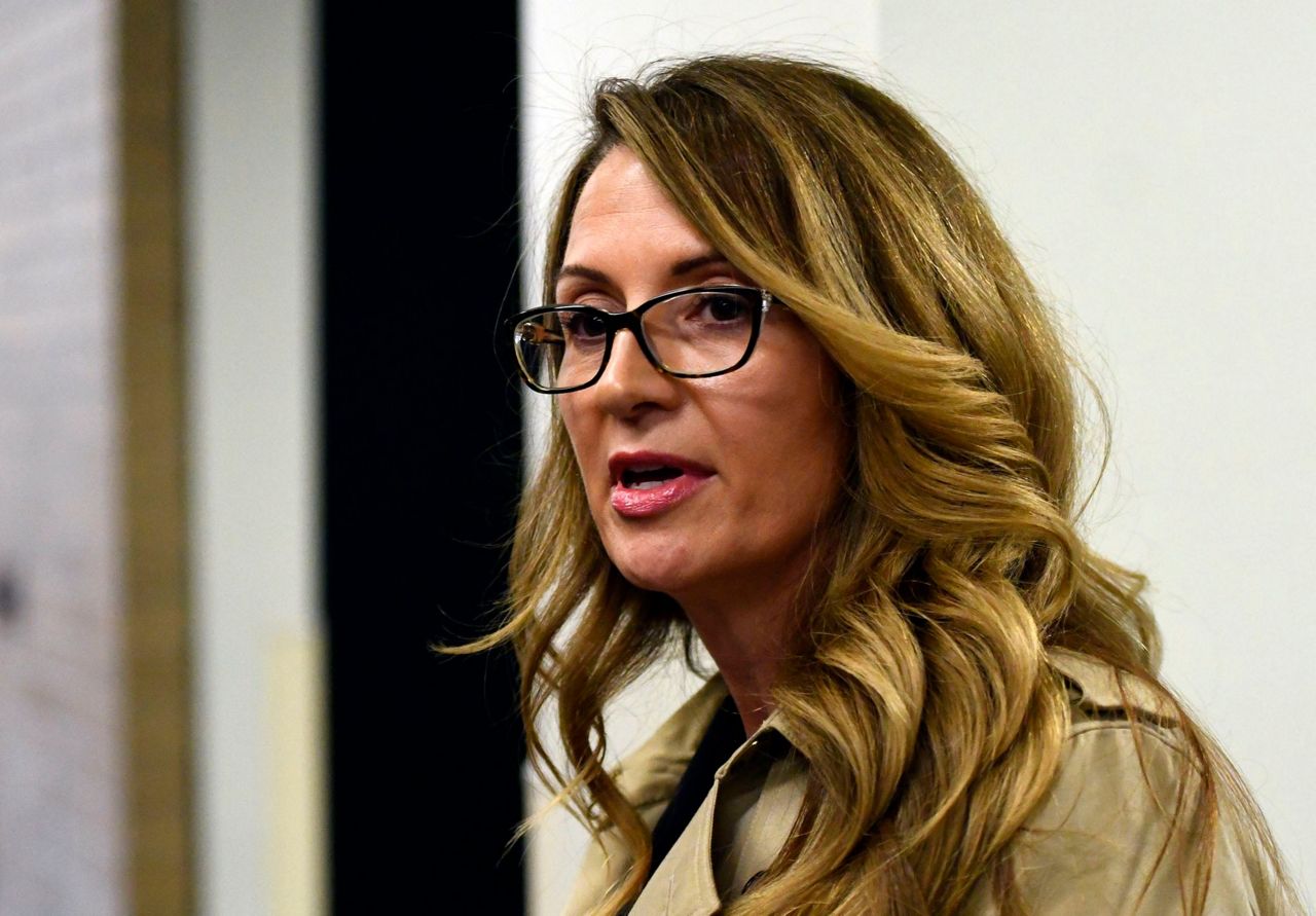 The Latest: R. Kelly pays $62,000 in back child support