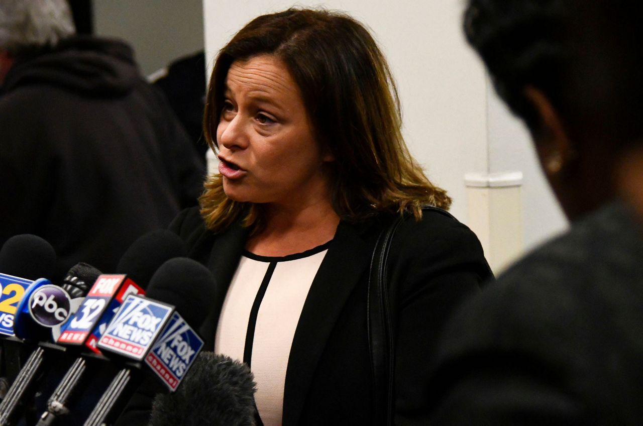 R. Kelly judgment withdrawn after lawyers say he can't read