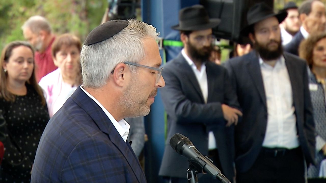 Hundreds gather in Raleigh in solidarity with Israel