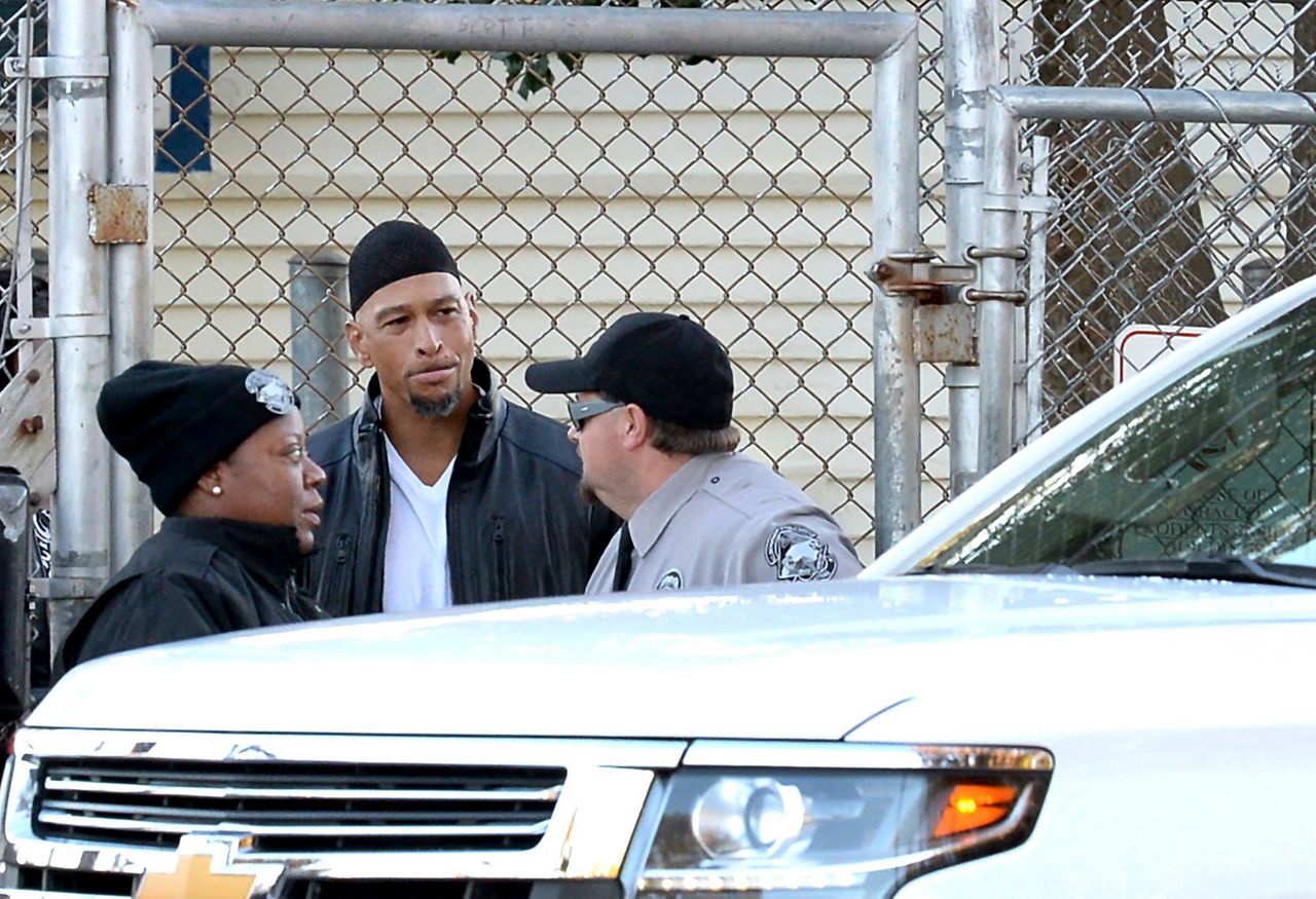 Former NFL player Rae Carruth out of prison after 18 years