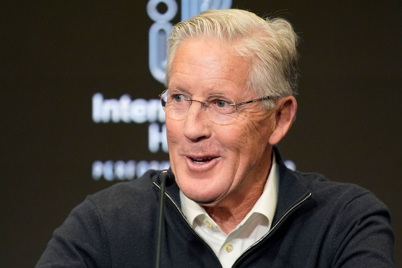 New Raiders coach Pete Carroll retains defensive coordinator Patrick ...