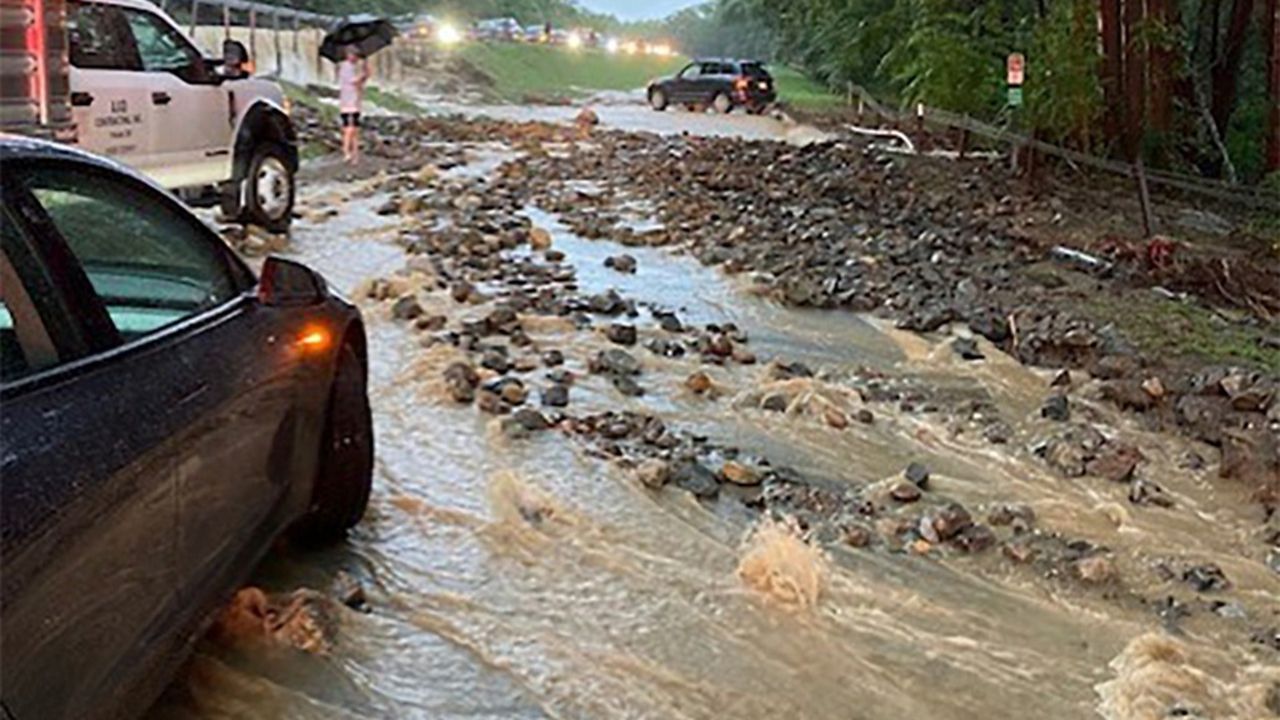 Intense Flooding In New Yorks Hudson Valley Leaves One Dead And Causes