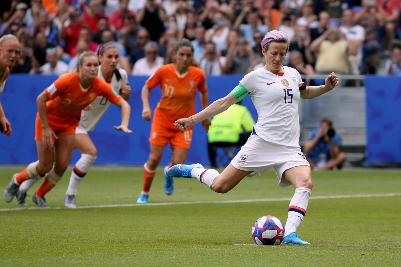 Rapinoe returns to US national team after nearly a year