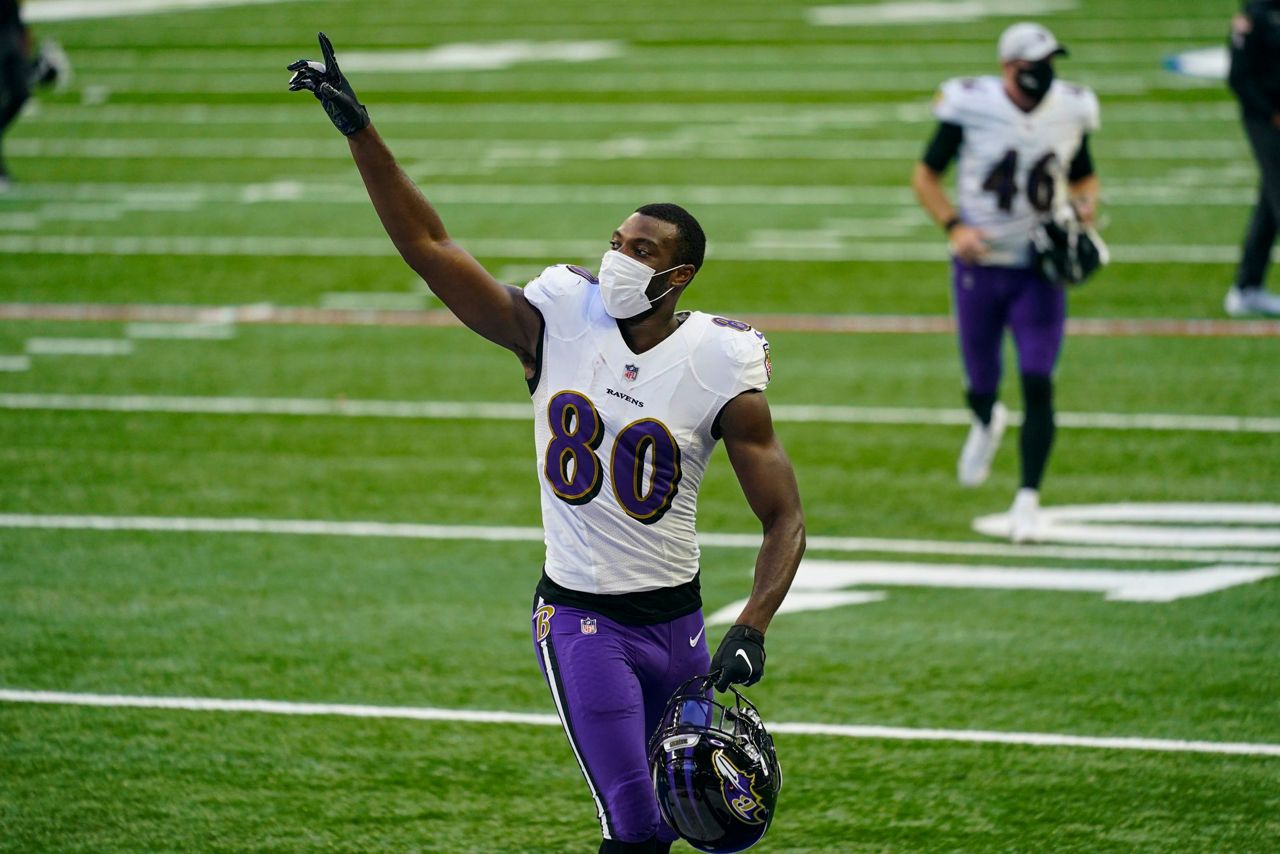 Ravens set NFL record for 20-point games with win in Indy