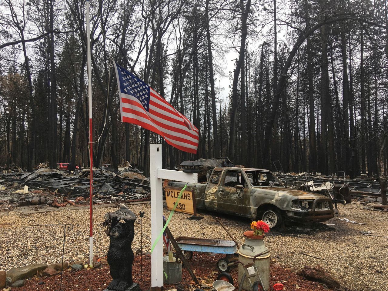 As Paradise rebuilds, a divide over safety a year after fire