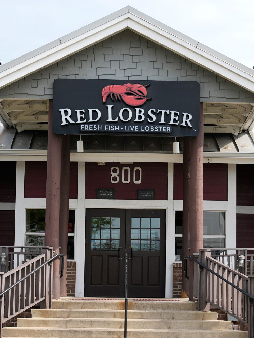 Red Lobster seeks bankruptcy protection days after closing dozens of ...