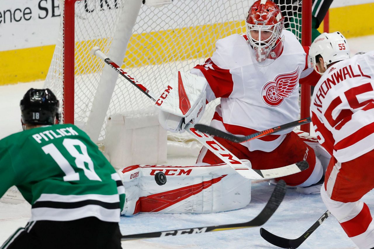 Stars blast Red Wings 5-1 day after CEO rips Benn, Seguin