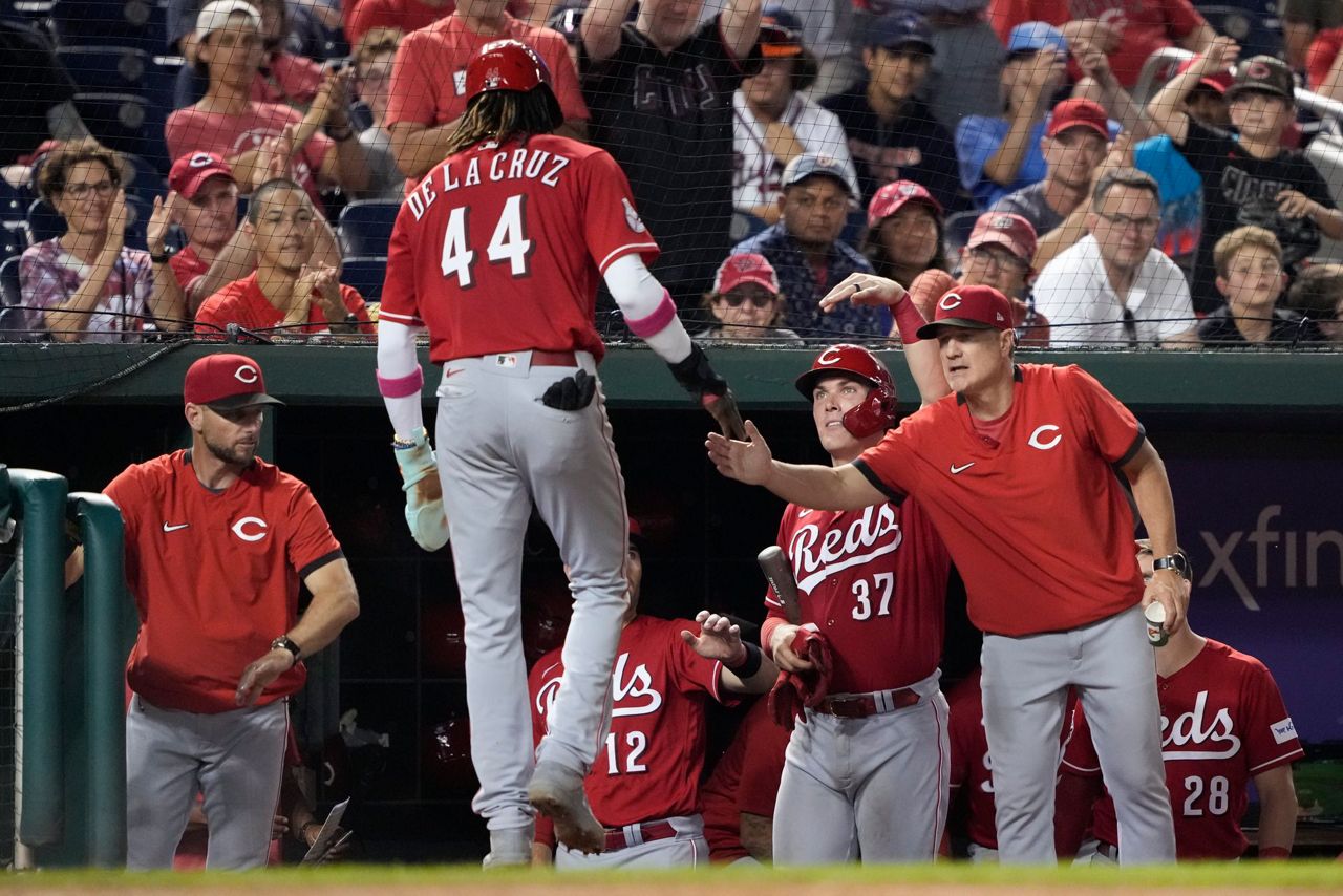 Cincinnati Reds rookie Elly De La Cruz homers after umpires had him ...