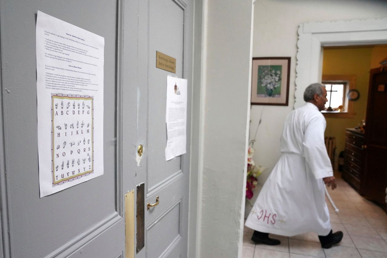 A silent worship revival at an Episcopal church for the deaf
