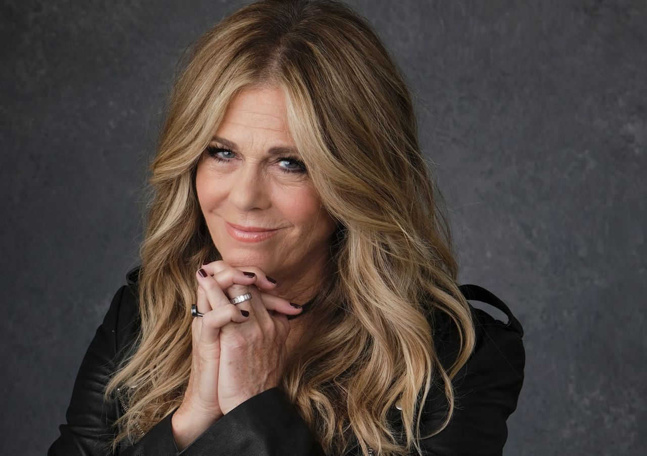 Rita Wilson creates conversations with '70s-era duets