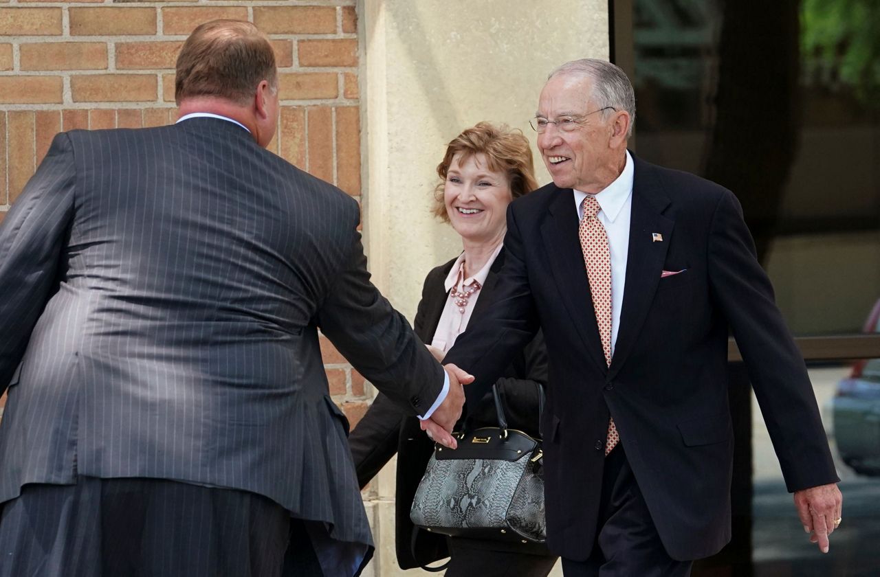 Former Iowa Gov. Ray's legacy contrasts with modern GOP