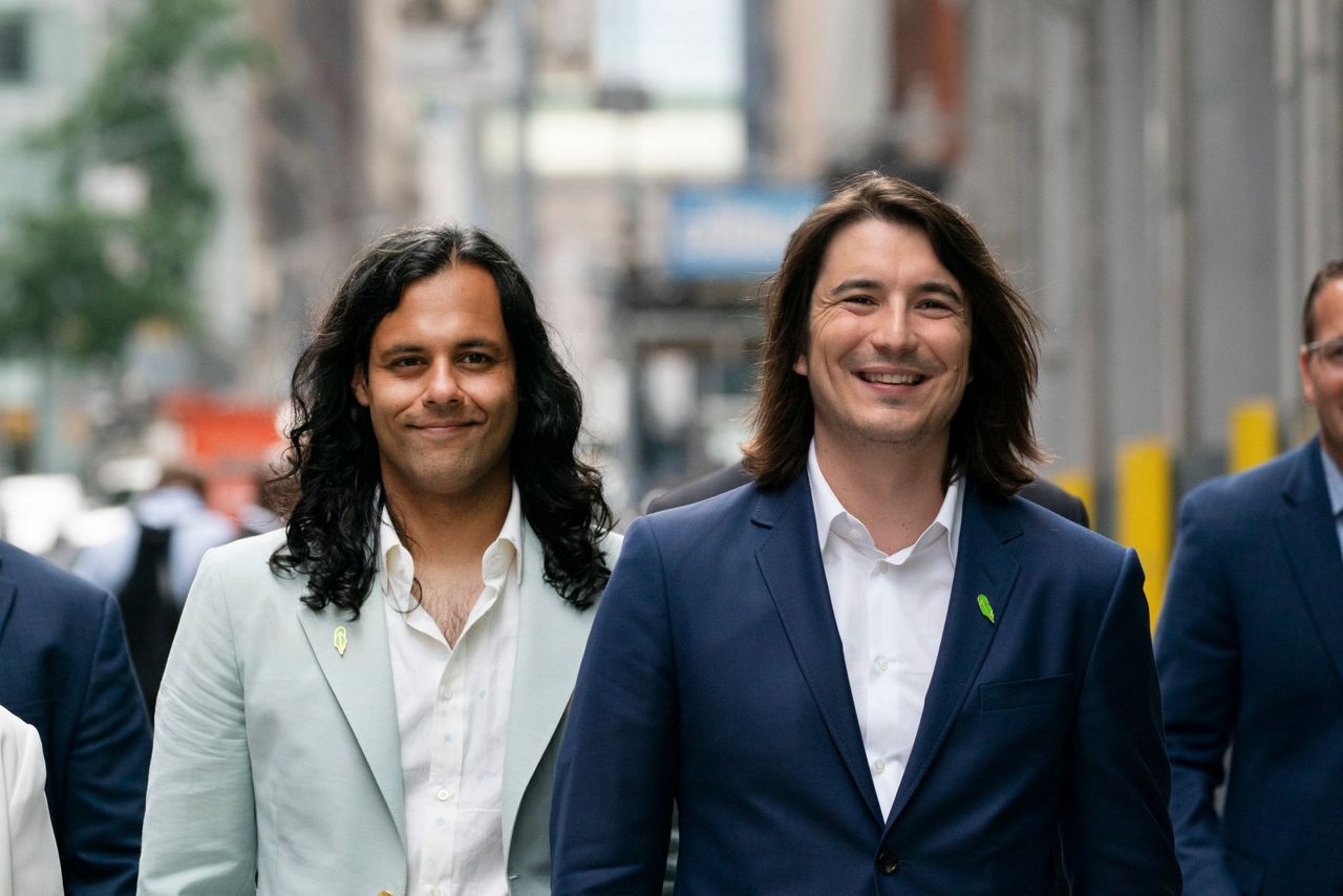 Robinhood makes its debut on Wall Street