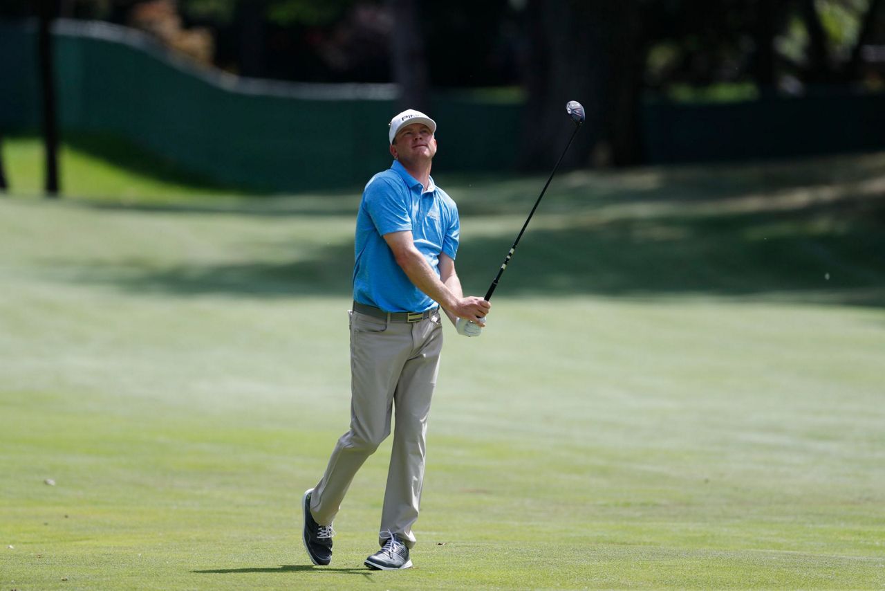 Lashley leads wire-to-wire in Detroit for 1st PGA Tour win