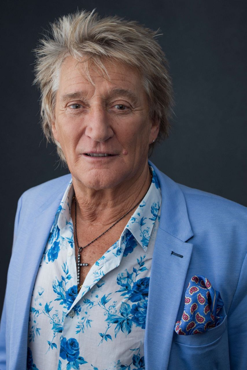 More than 50 years into career, Rod Stewart not slowing down