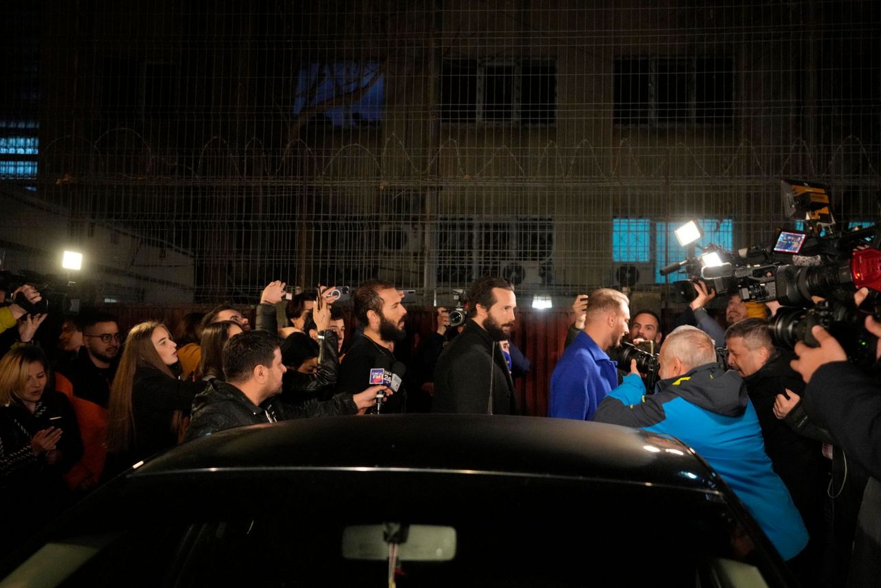 Romania: Andrew Tate to leave jail, put under house arrest