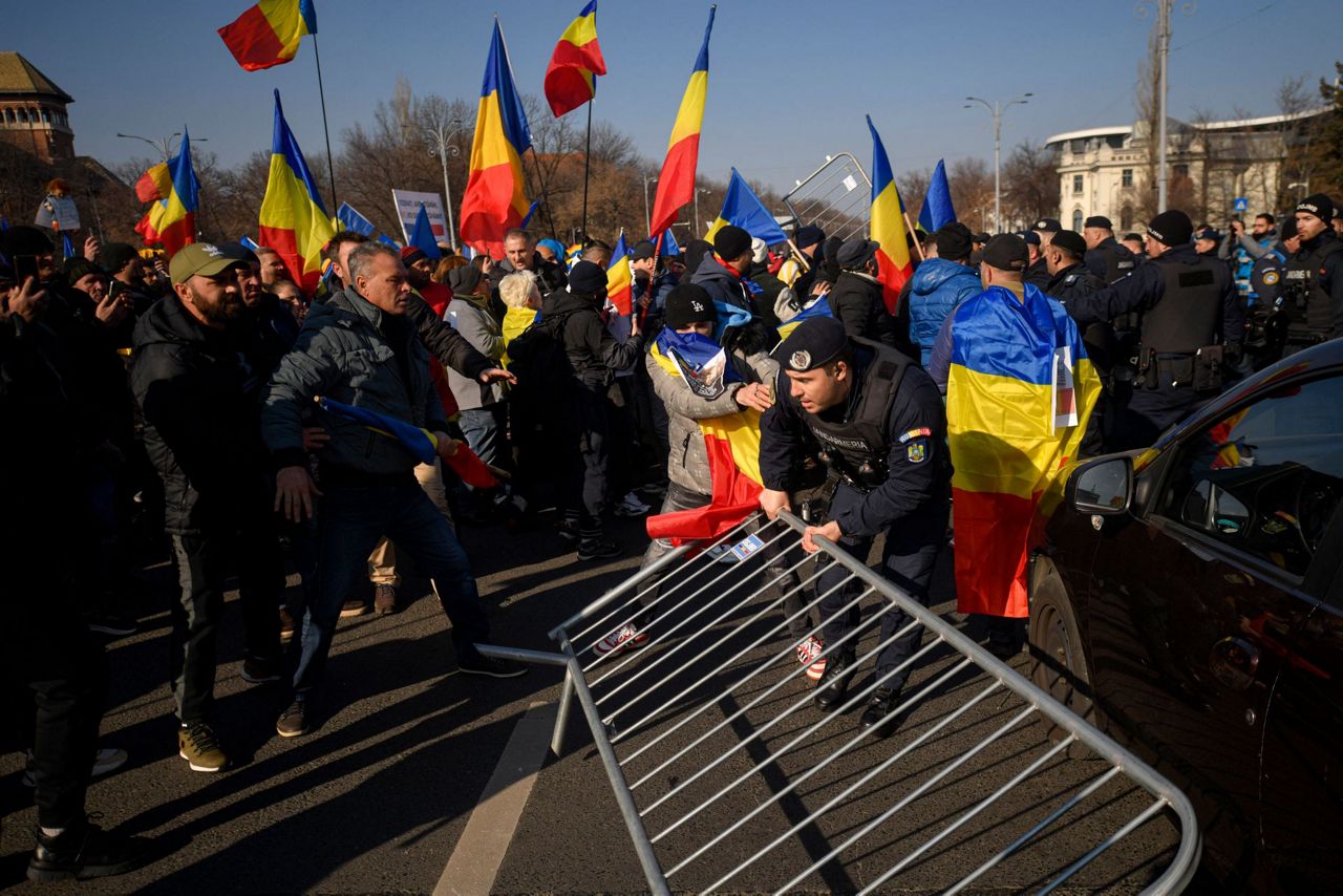 Romanian President Klaus Iohannis announces resignation after pressure ...