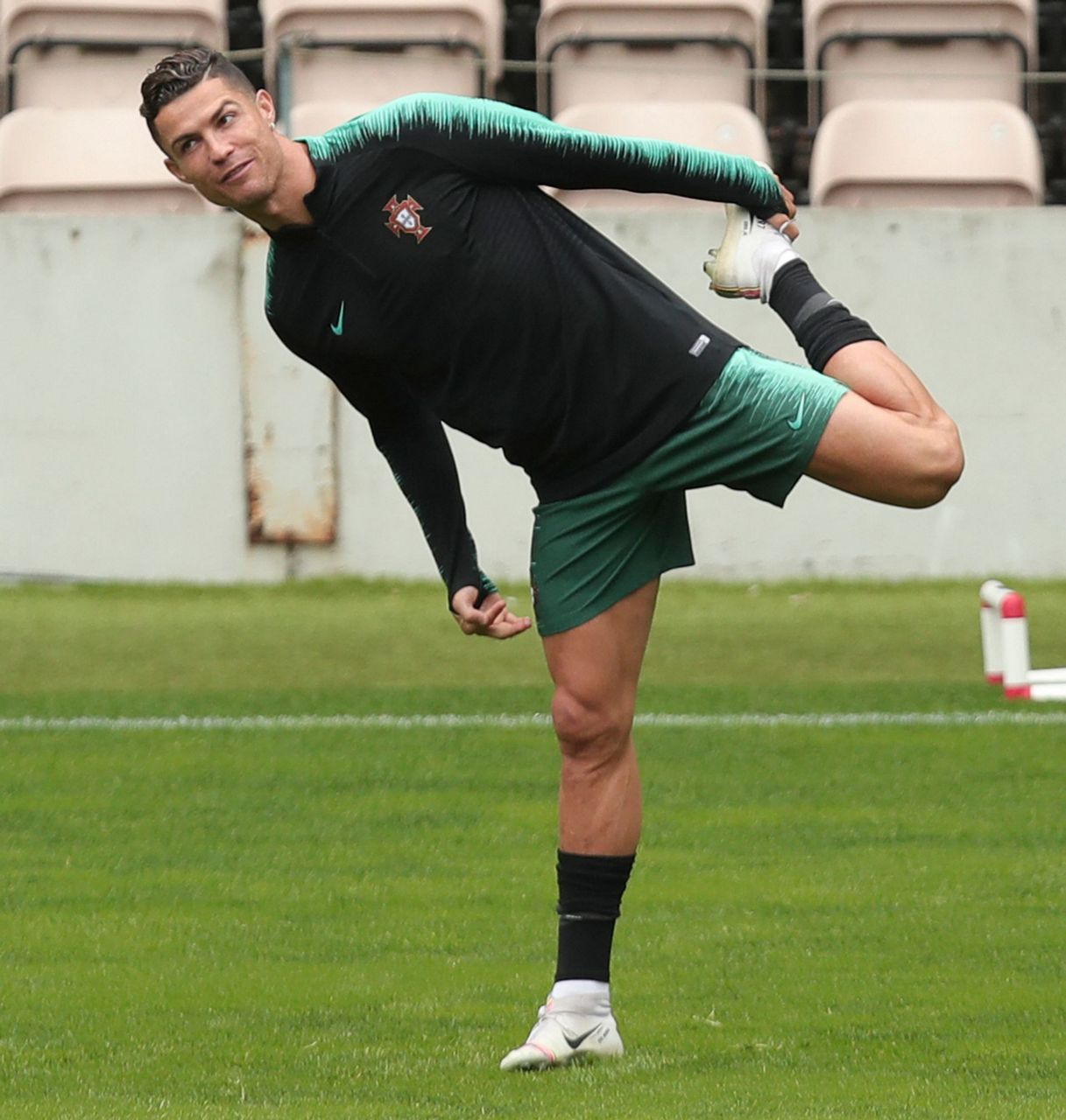 1 lawsuit dropped accusing Ronaldo of rape, another active