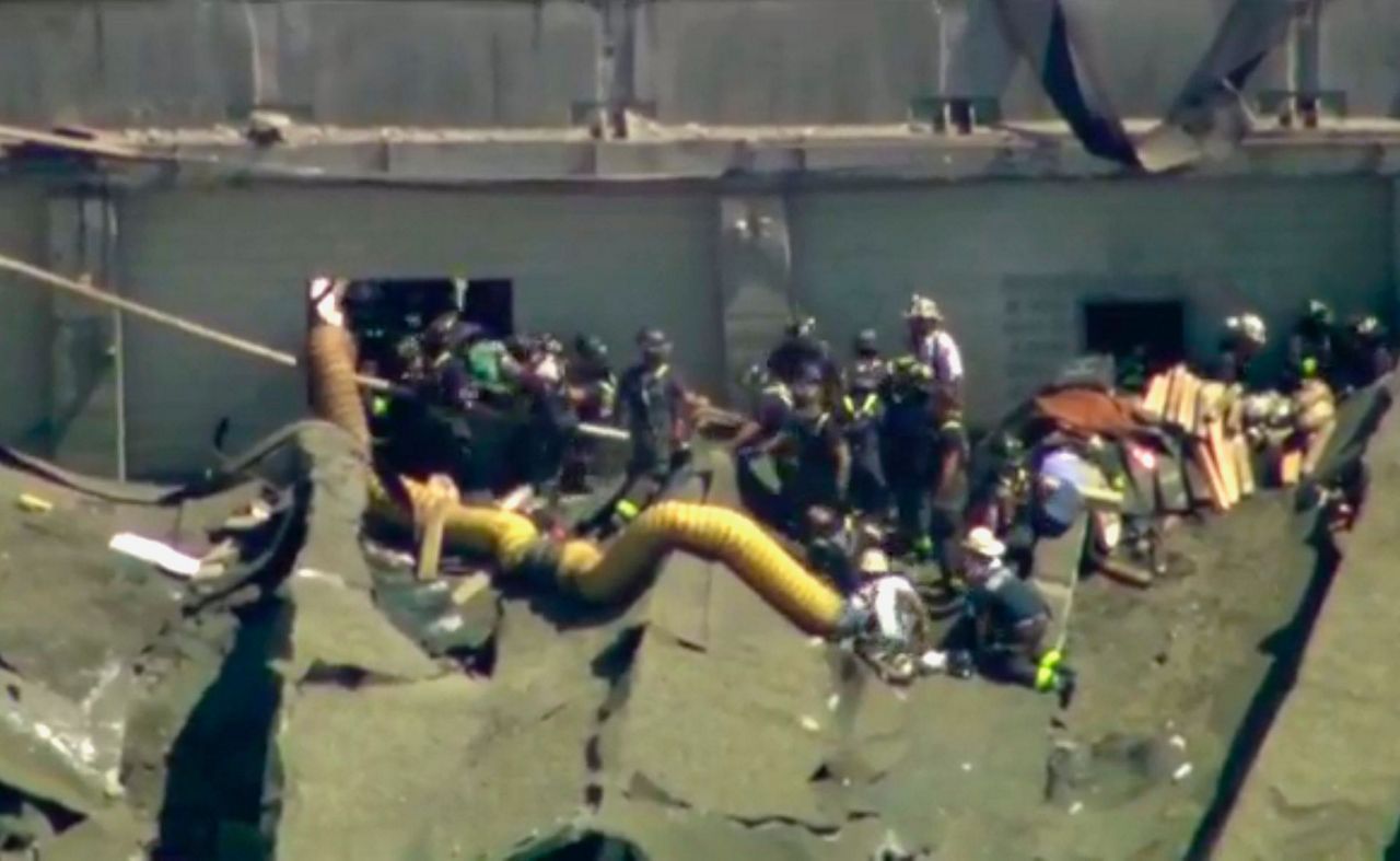 Chicago explosion, roof collapse caused by worker's torch