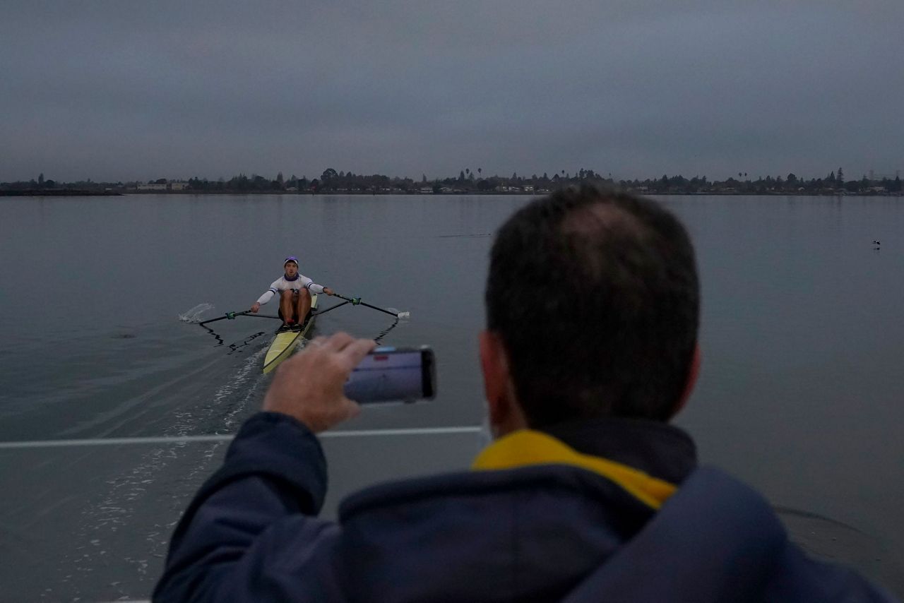 U.S. rowers aiming to make 2021 Olympic team stick together