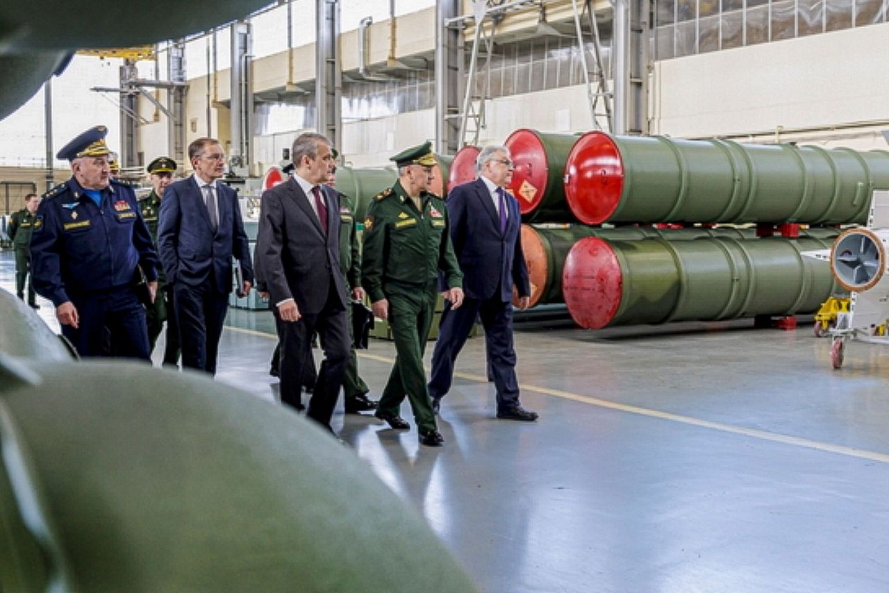 From GPS-guided bombs to electronic warfare, Russia improves its ...