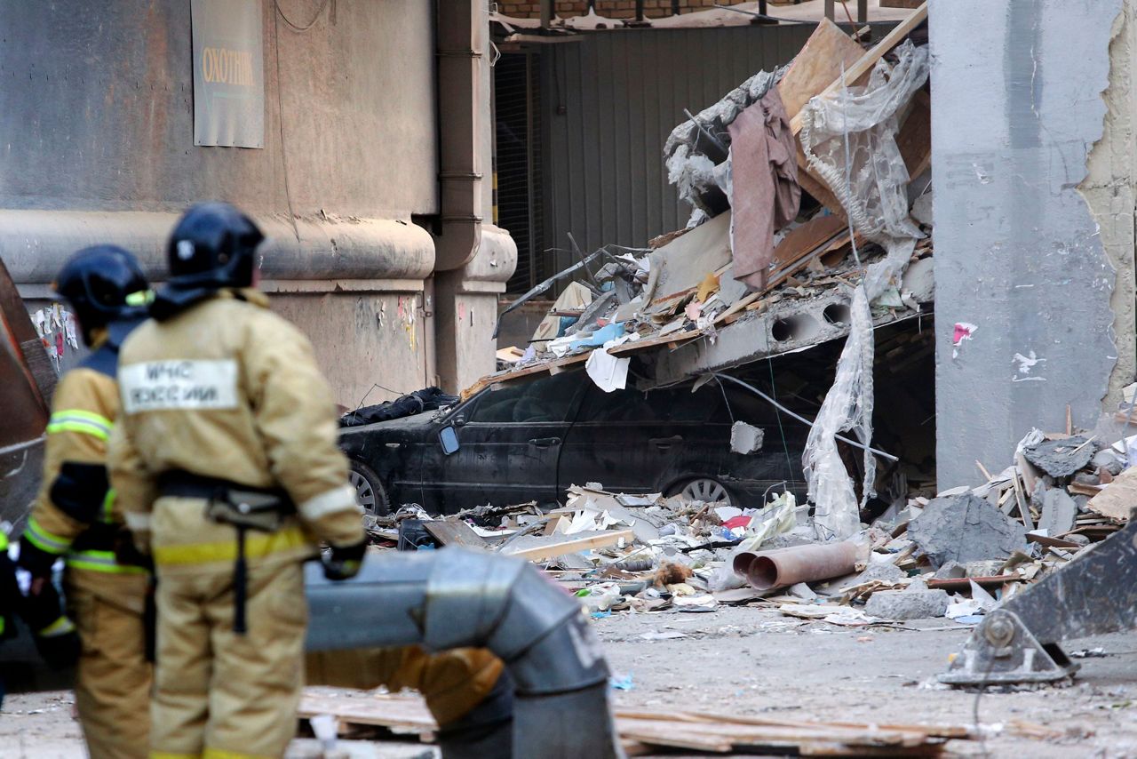 Death toll in Russian apartment collapse reaches 19