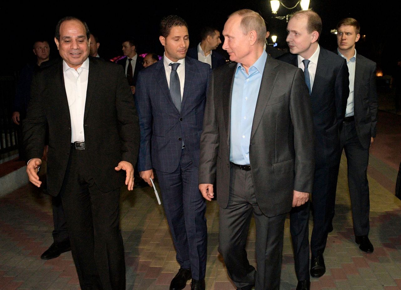Russian and Egyptian presidents meet to boost trade