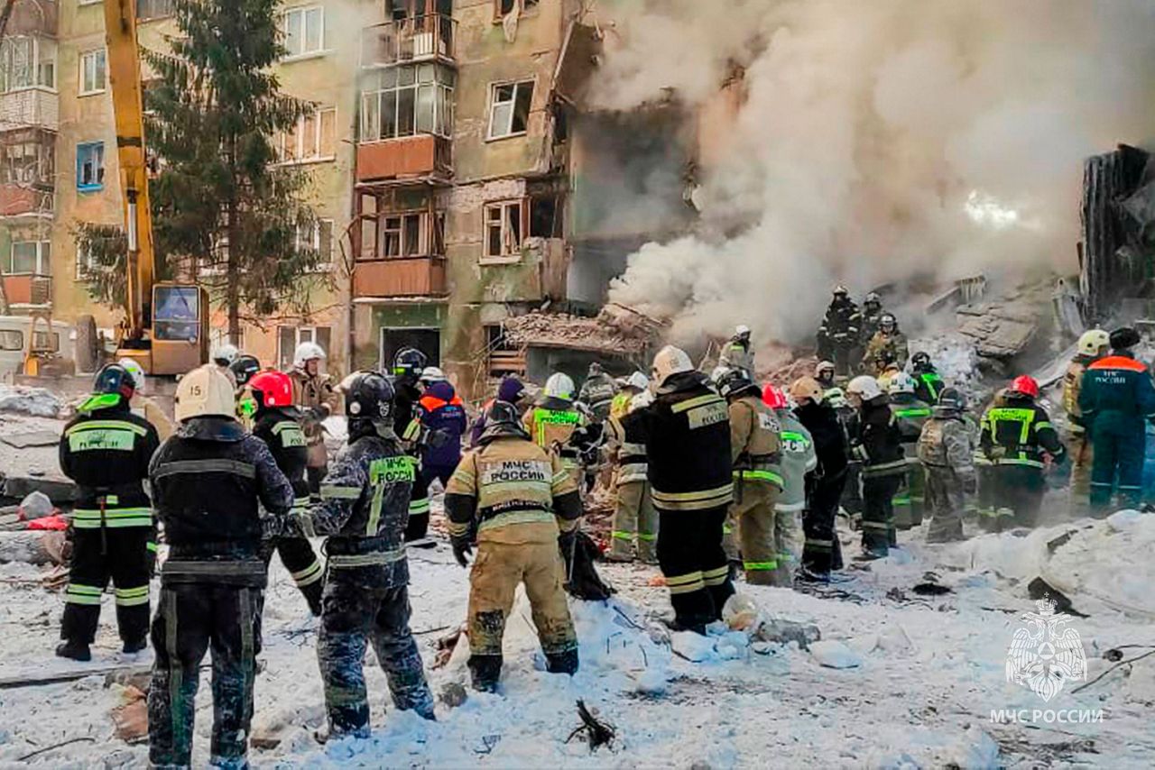3 dead in apartment building fire in Novosibirsk, Russia