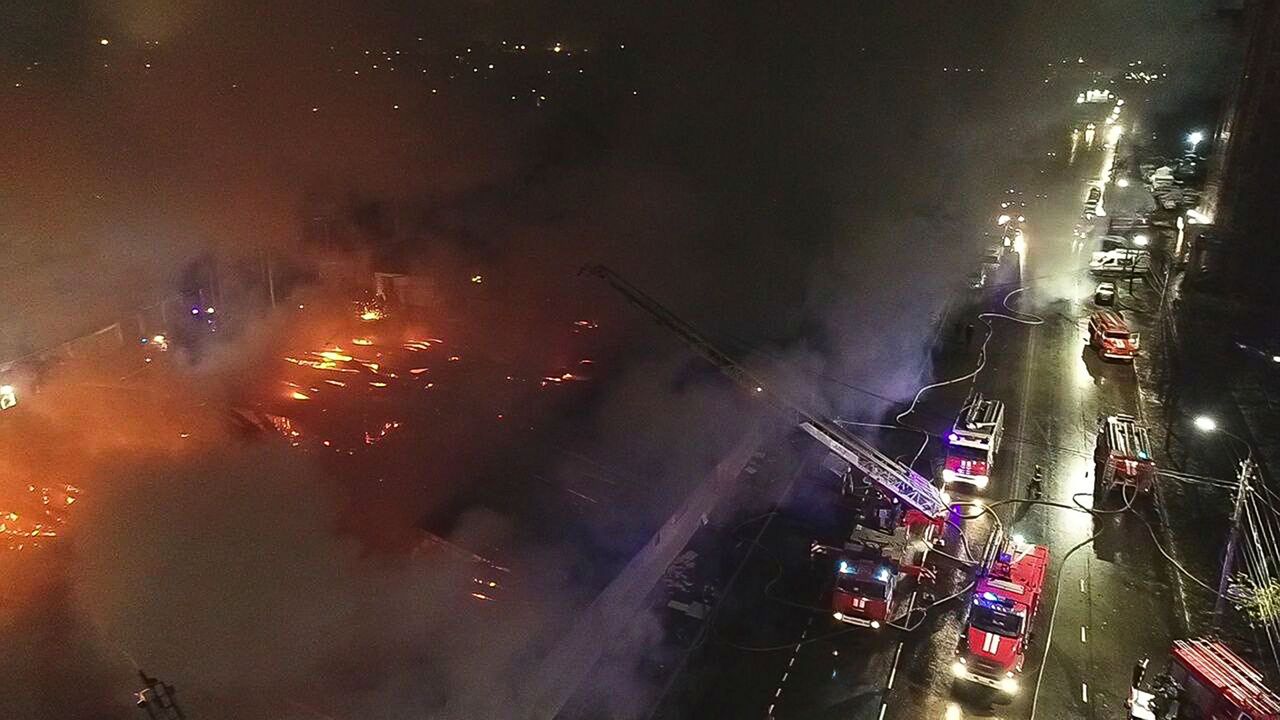 15 killed in Russia cafe blaze after flare gun discharged