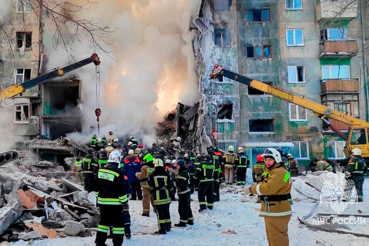 3 dead in apartment building fire in Novosibirsk, Russia