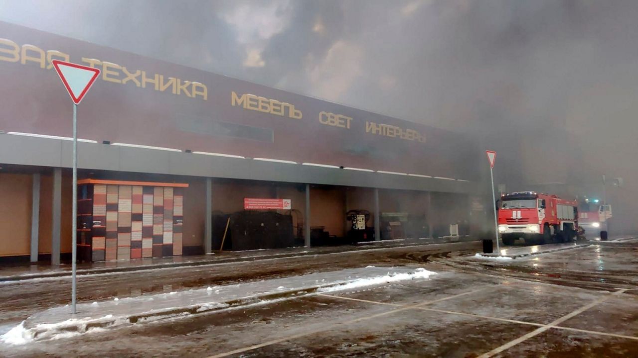 Fire engulfs another Moscow mall, 2nd such fire in 4 days