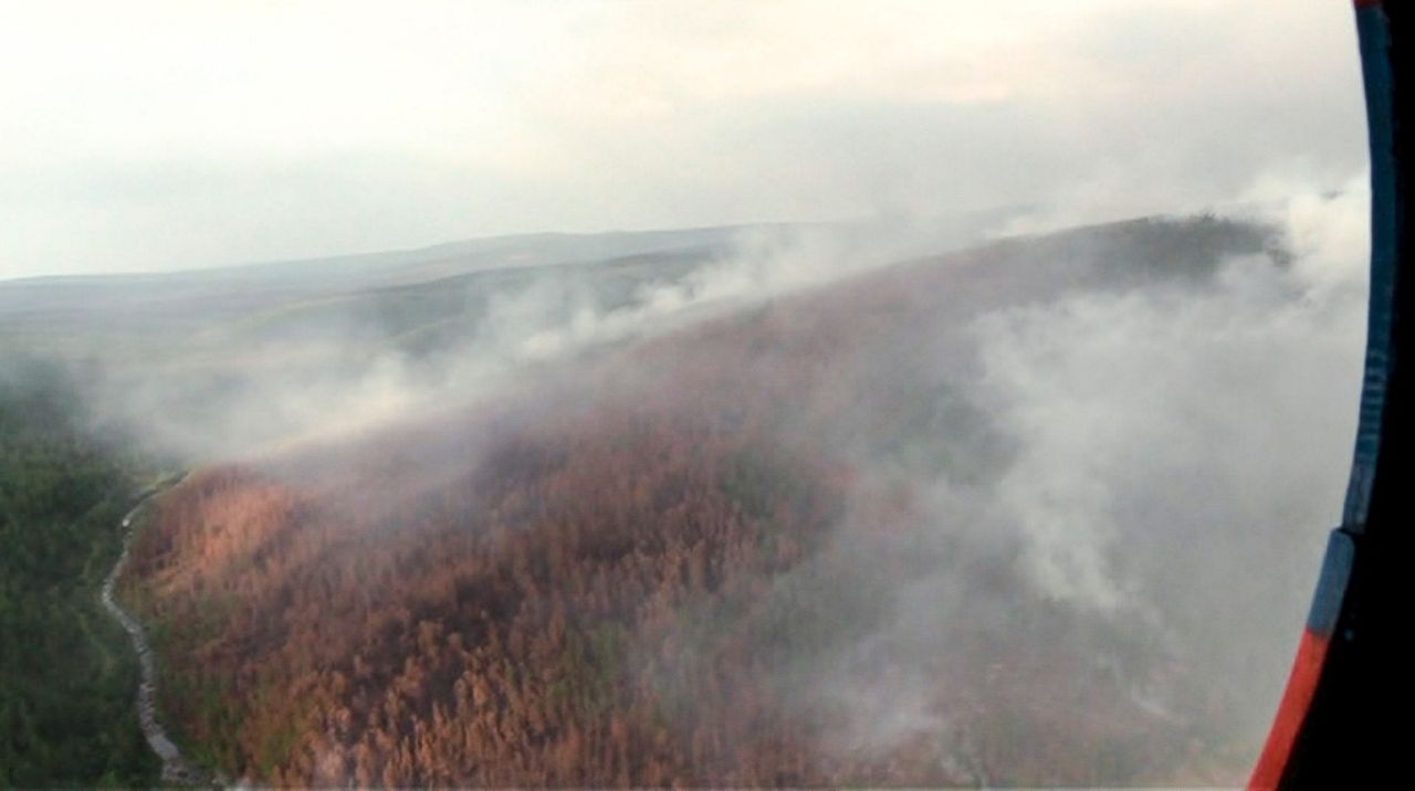 Putin orders military to fight forest fires in Russia's east