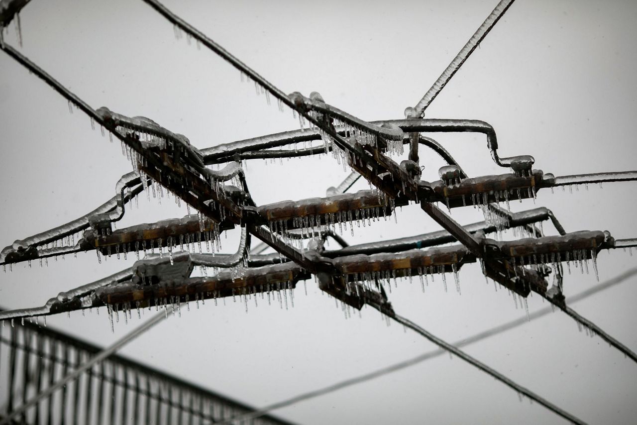 Thousands without heating, power in Russia after ice storm