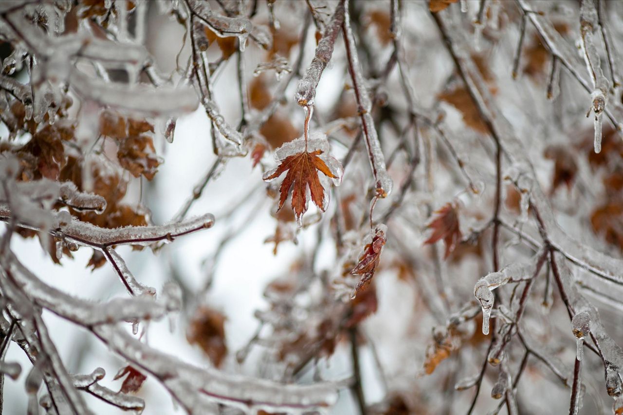 Thousands without heating, power in Russia after ice storm