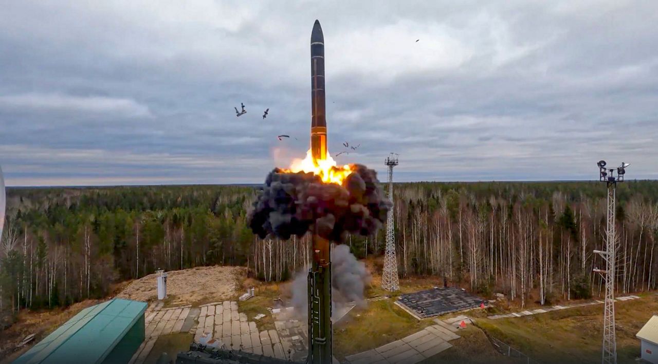 Kremlin Putin Monitors Drills Of Russias Nuclear Forces
