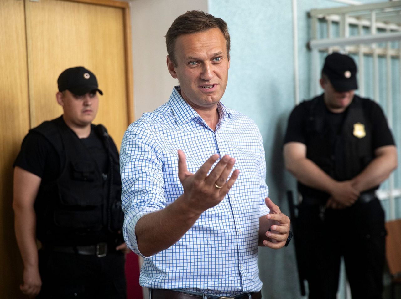 Russia's opposition leader Navalny gets 10-day sentence