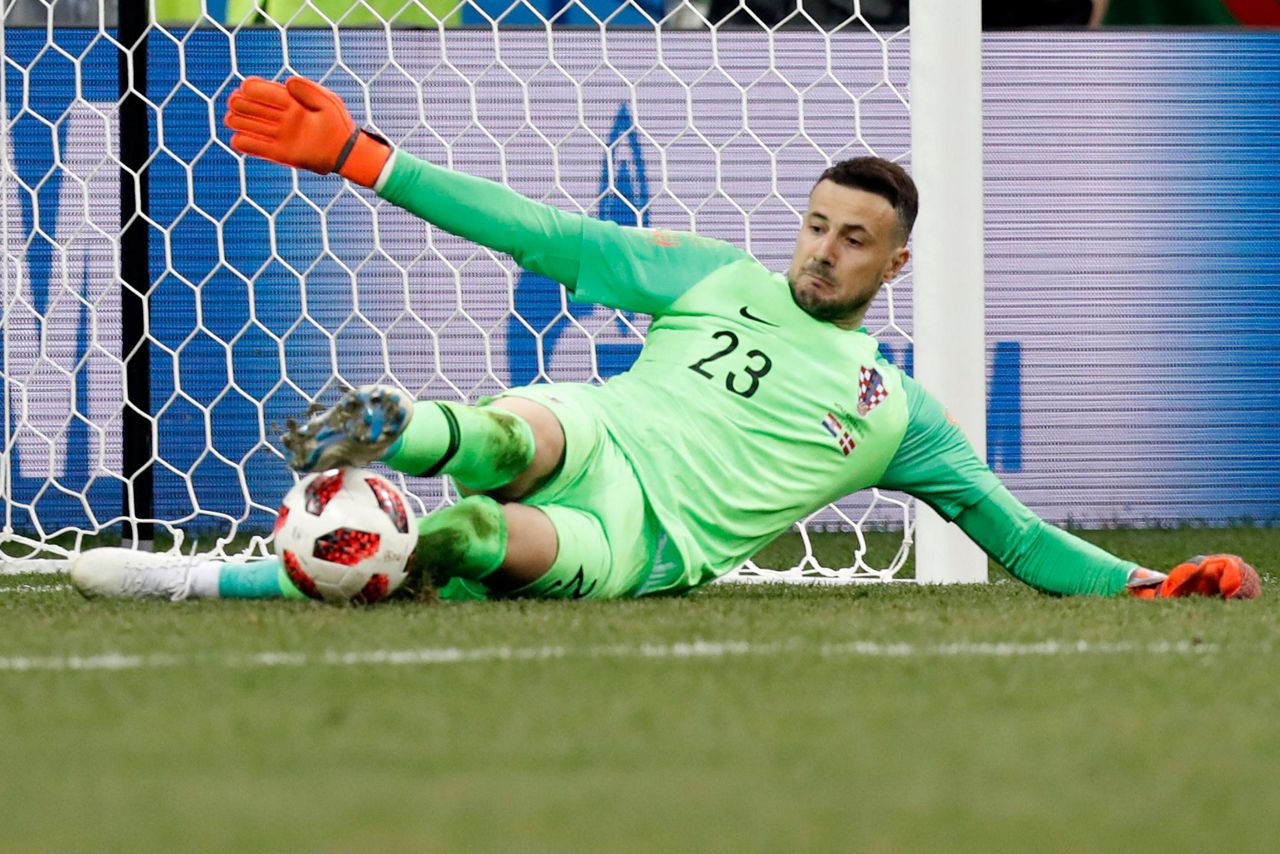 Denmark goalkeeper gets one-upped in World Cup shootout