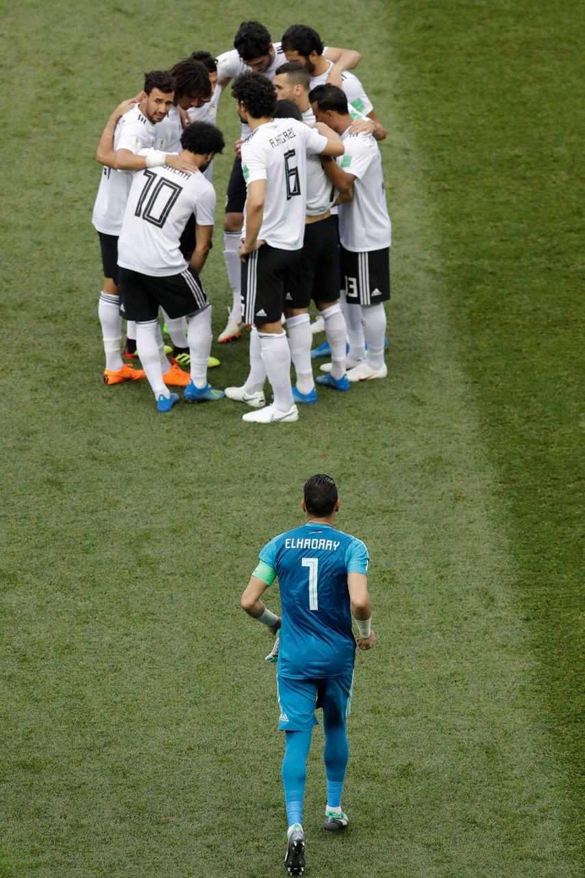 Egypt goalkeeper El Hadary becomes World Cup's oldest player