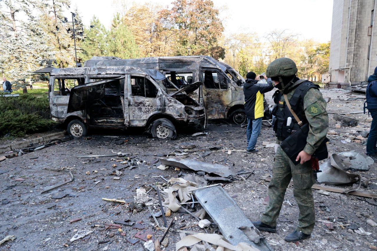 Ukraine: Rockets strike mayor's office in separatist Donetsk