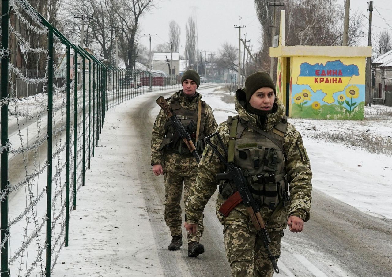 Border village grinds to a halt amid Ukraine-Russia tensions