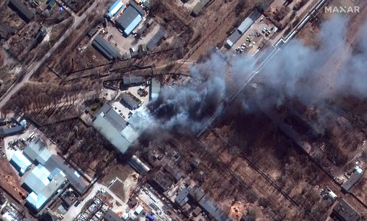 Photos appear to show breakup of 40-mile Russian convoy