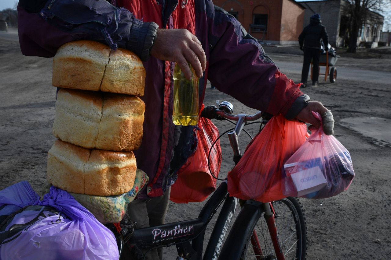 Official says over 10,000 Ukrainian troops killed in war